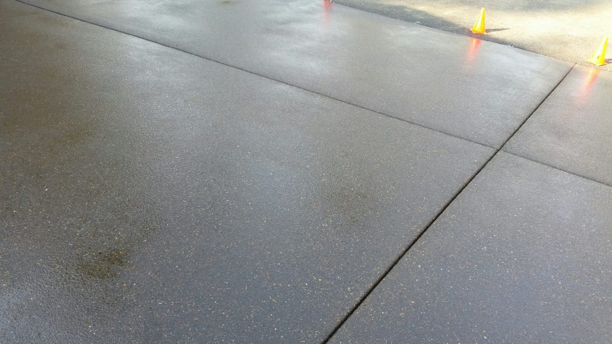 EXPOSED AGGREGATE - Pro Edge Concrete